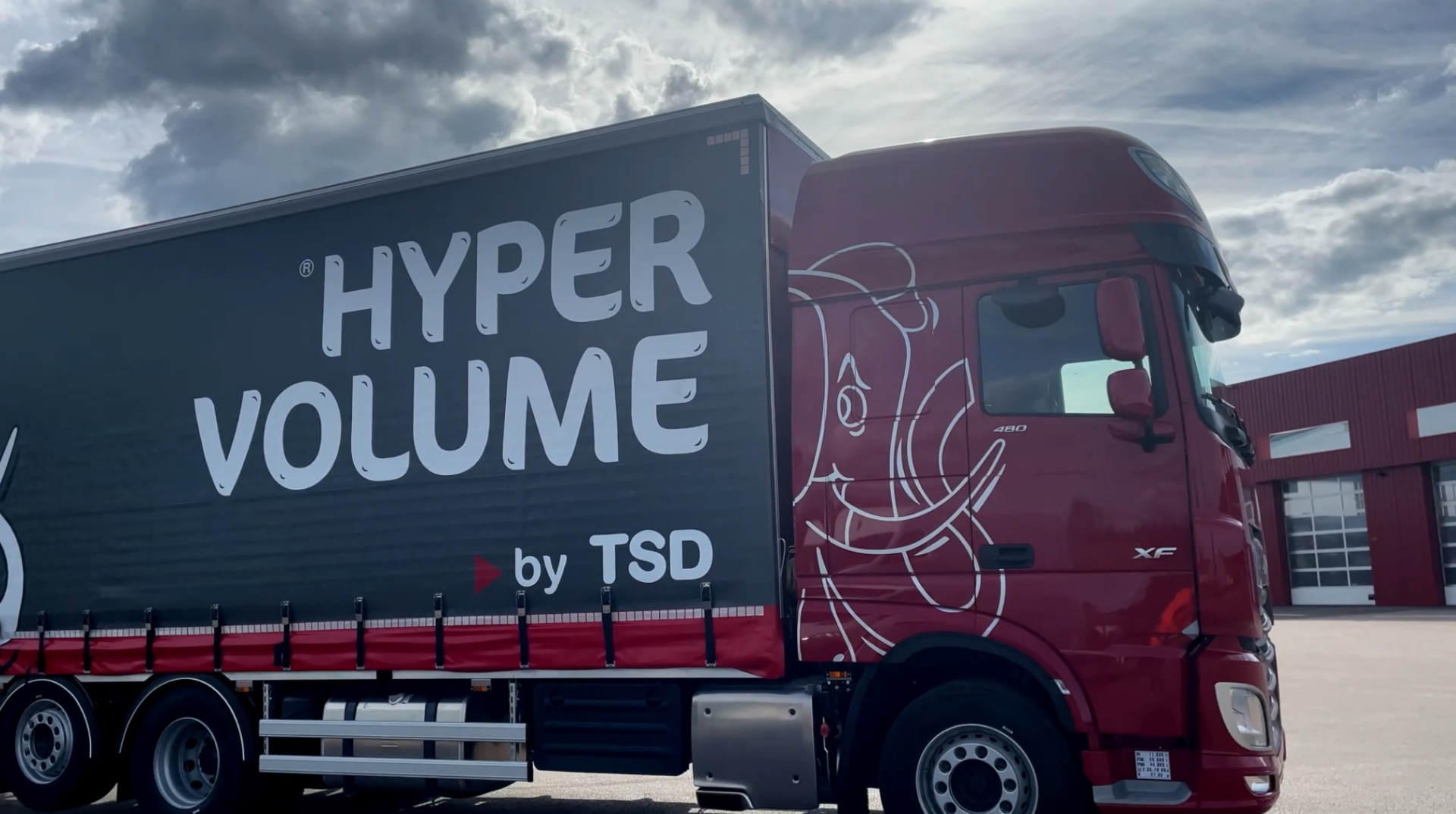 [VIDÉO] Premier camion-remorque Hyper Volume by TSD - Hyper Volume - By ...